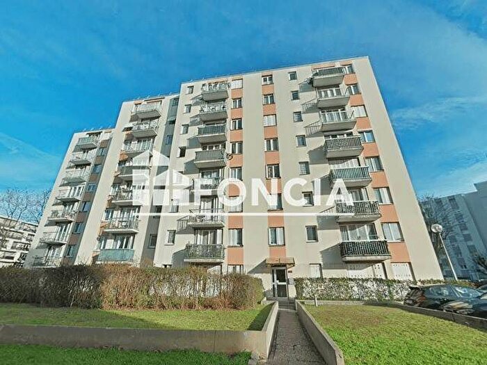 Appartement à louer - Gare, Le Bourget - 1 pièce