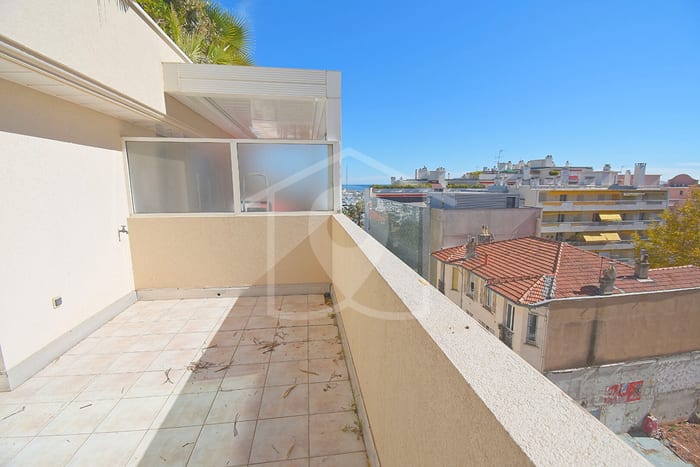 Appartement 2 pièces à Antibes, Coeur de ville, à vendre