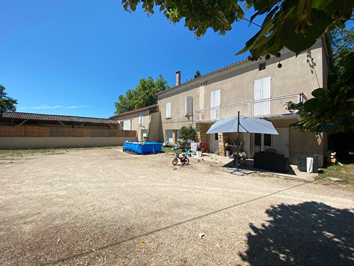 Maison à vendre - Puy-lévêque - 6 pièces - 4 chambres