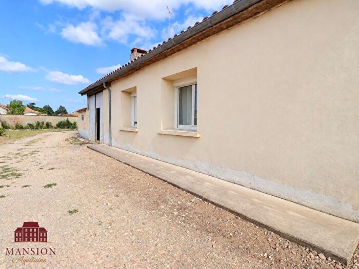 Maison 5 pièces à vendre à Saint-Pierre-de-Mons