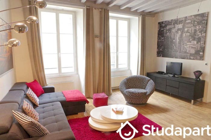 Centre ville, Bordeaux : Appartement 2 pièces à louer