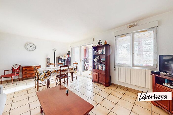 Appartement à vendre - Avignon, Montfavet - 3 pièces - 2 chambres