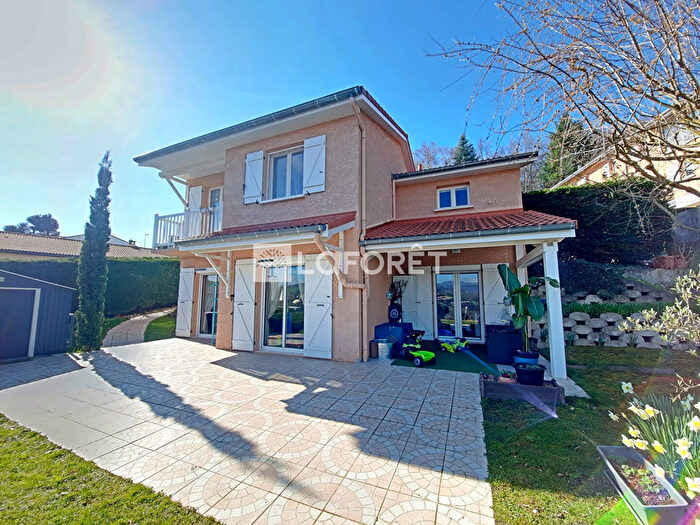 Maison 5 pièces à Saint-Priest-en-Jarez, à vendre