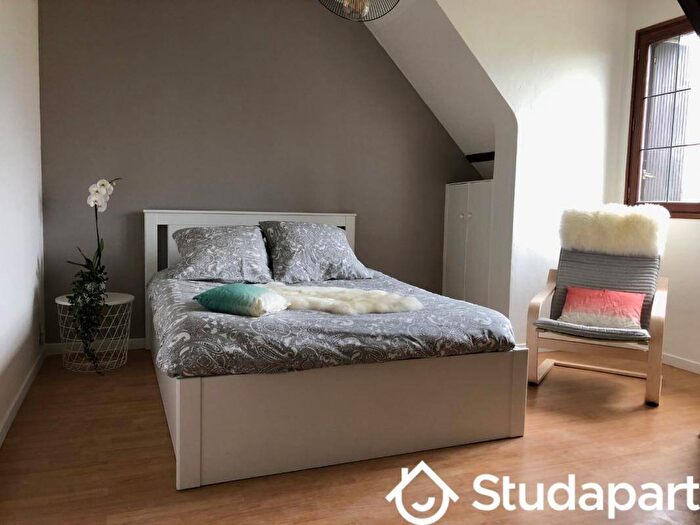 Appartement à louer - Haut Mondétour, Orsay - 1 pièce - 7 chambres