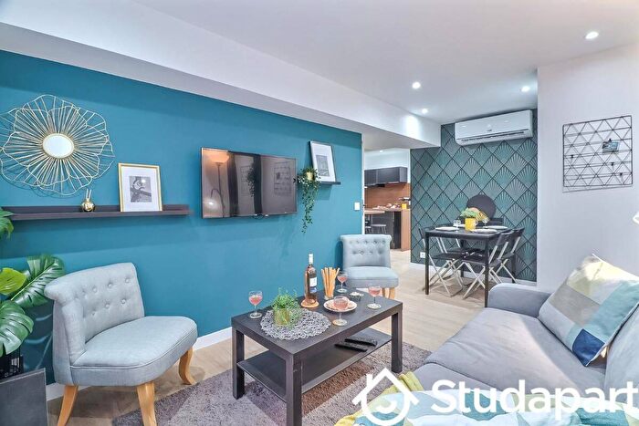 Esplanade, Nîmes - Appartement 1 pièce à louer
