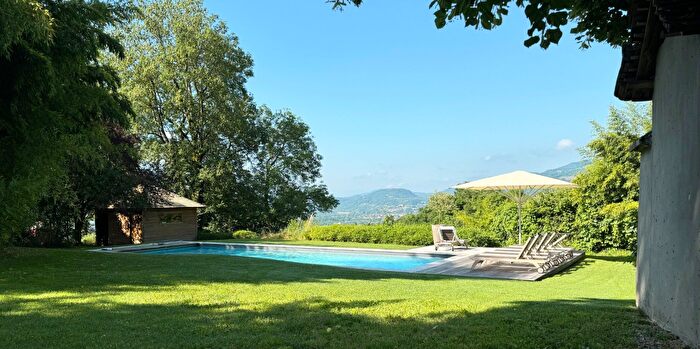 Maison à vendre - Charnècles - 6 pièces - 4 chambres