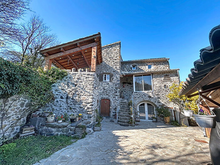 Maison 9 pièces à Saint-Martin-le-Supérieur, Saint-Martin-sur-Lavezon, à vendre