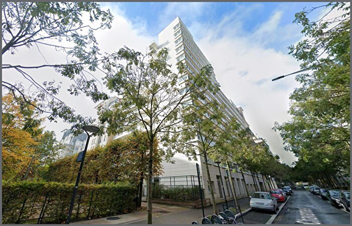 Courbevoie, Hôtel de ville - Appartement 1 pièce à vendre
