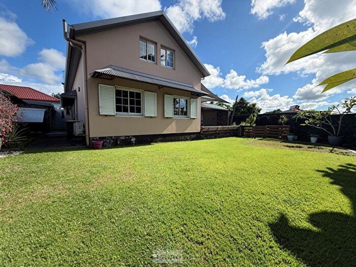 Maison 5 pièces à Saint-André, Centre-ville, à vendre