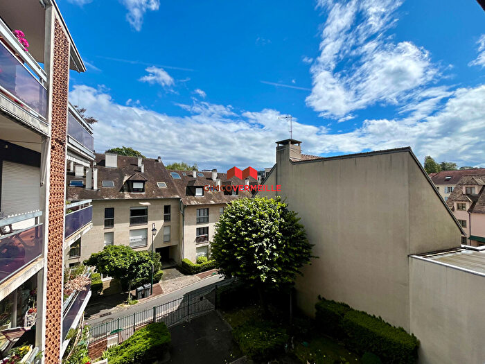 Appartement 1 pièce à louer à Rueil-Malmaison, Coeur de Ville