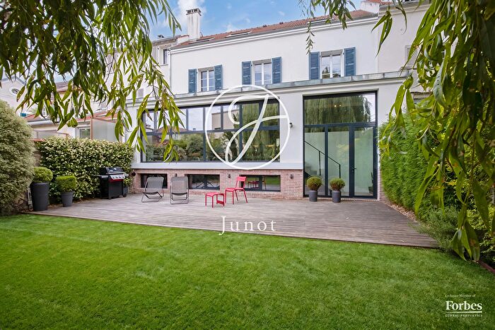Maison 7 pièces à vendre - Rueil-Malmaison, Coeur de Ville