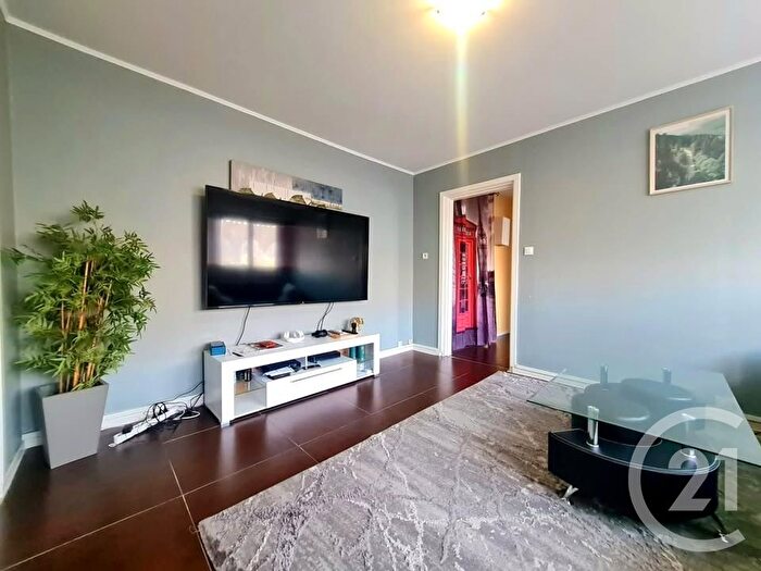 Appartement à vendre - Thionville, La Militaire - 2 pièces - 1 chambre