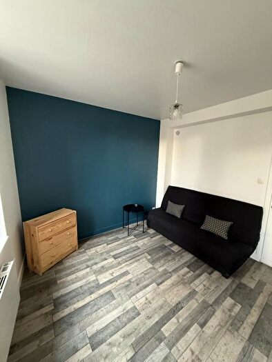 Appartement à louer - Issoire, Centre-ville, Barrière - 1 pièce