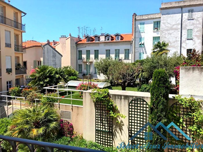 Appartement à vendre - Nice, Carré dor - 2 pièces - 1 chambre