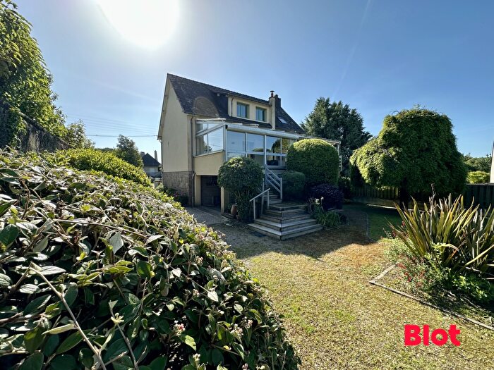 Maison 7 pièces à vendre à Montfort-sur-Meu