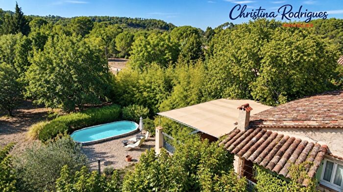 Saint-Antonin-du-Var - Maison 7 pièces à vendre
