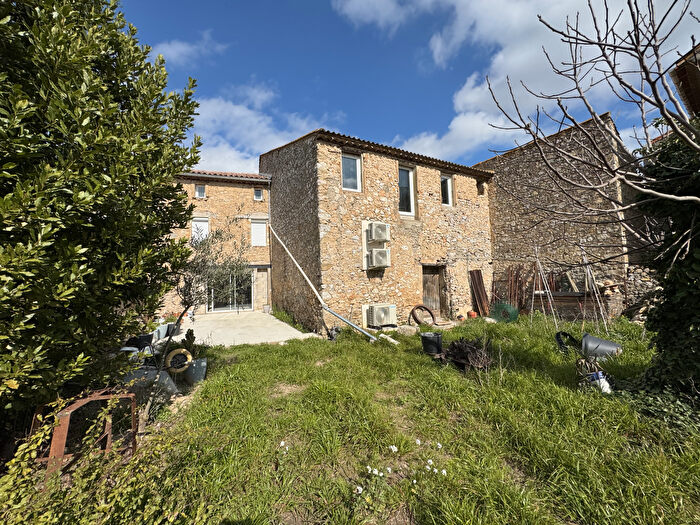 Maison à vendre - Névian - 5 pièces - 3 chambres