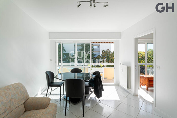 Appartement 4 pièces à Évry, Aguado, à vendre