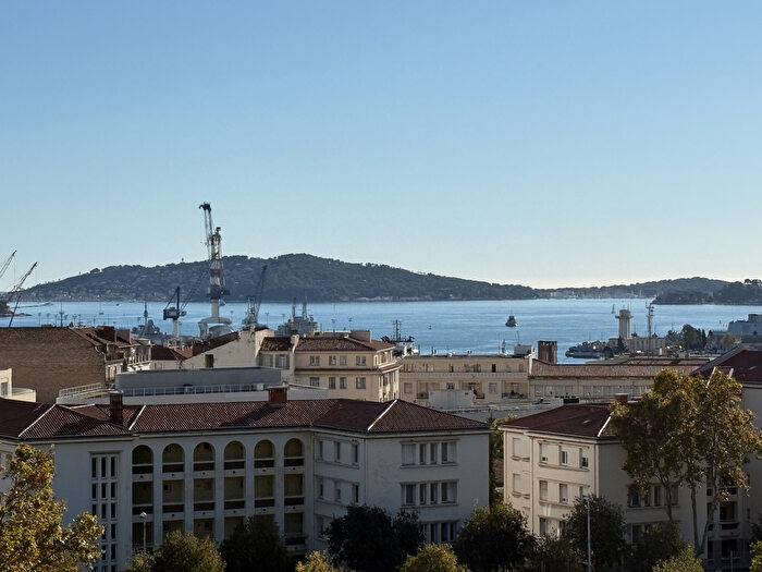 Appartement à vendre - Toulon, Saint-Roch - 2 pièces - 1 chambre