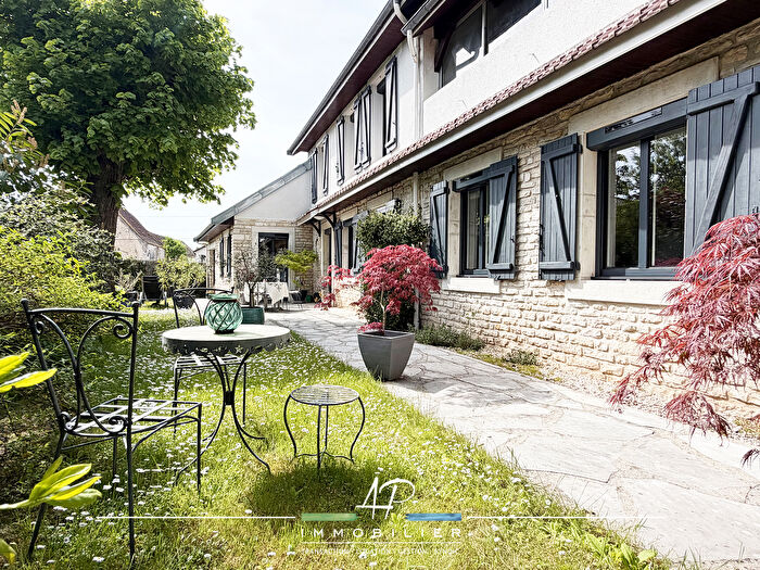 Maison 6 pièces à Bretigny, à vendre