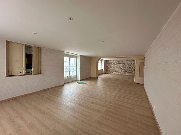 Maison à vendre - Saint-Michel-en-lHerm - 9 pièces - 6 chambres