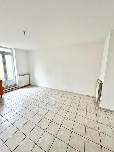 Appartement à louer - Ivry-sur-Seine, Petit Ivry - 2 pièces - 1 chambre