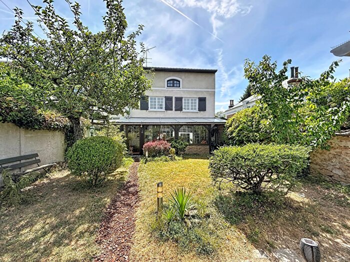 Maison 5 pièces à Brunoy, Nord, à vendre