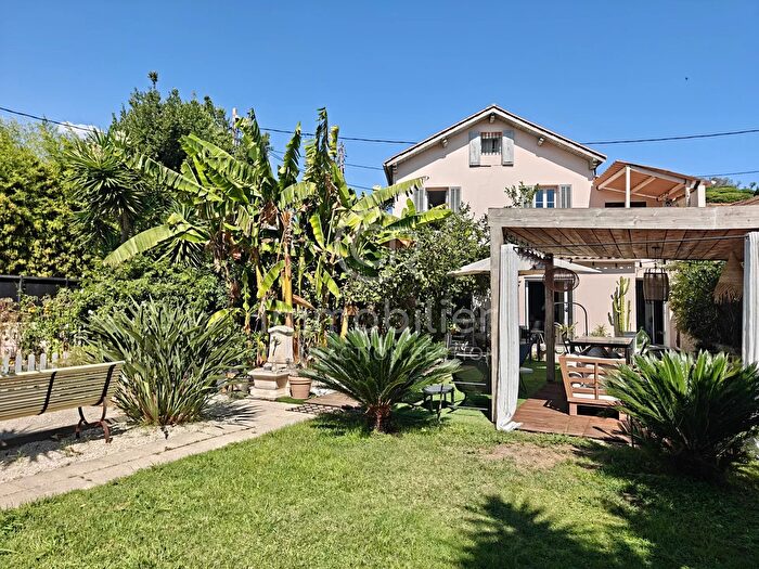 Maison à vendre - Cannes, Bocca Sud - 5 pièces - 3 chambres