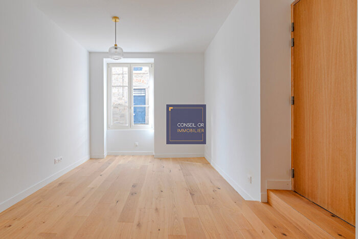 Appartement à vendre - Saint-Genis-Laval, Centre-ville - 2 pièces - 1 chambre