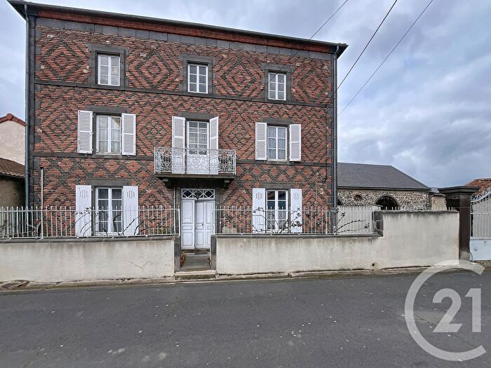 Maison à vendre - Sardon - 9 pièces - 5 chambres