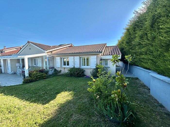 Maison à vendre - Saint-Étienne, La Cotonne, Montferré, La Chauvetière, Montmartre - 6 pièces - 4 chambres