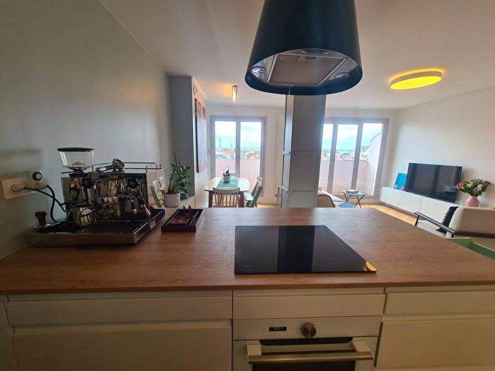 Appartement à louer - Centre Ville-Vieux Puteaux - 4 pièces - 3 chambres