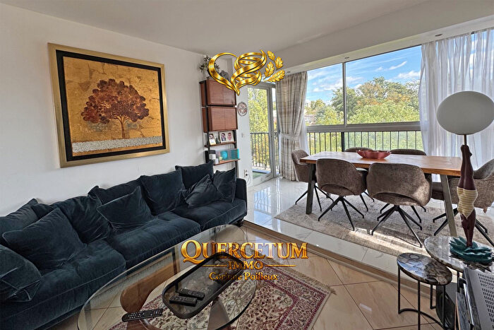 Appartement 6 pièces à vendre à Rocquencourt