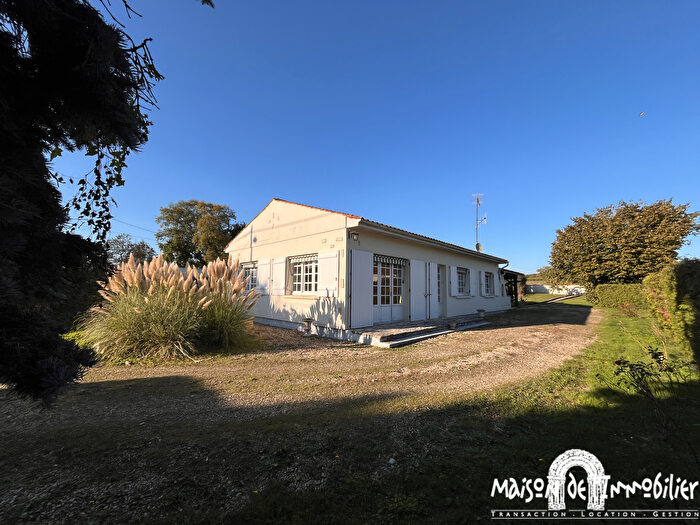 Maison à vendre - Boutiers-Saint-Trojan - 4 pièces - 3 chambres