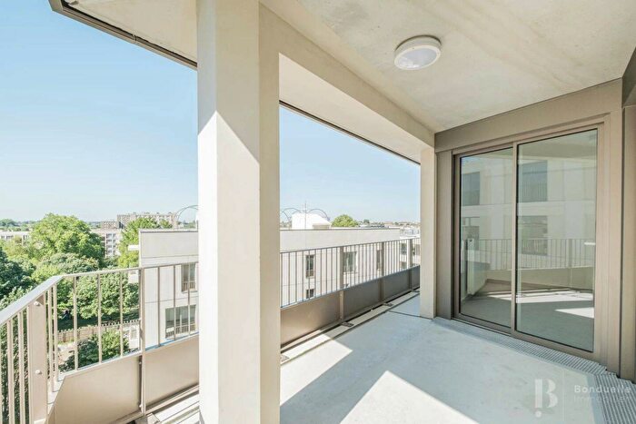 Appartement à louer - Bordeaux Sud - 4 pièces - 3 chambres