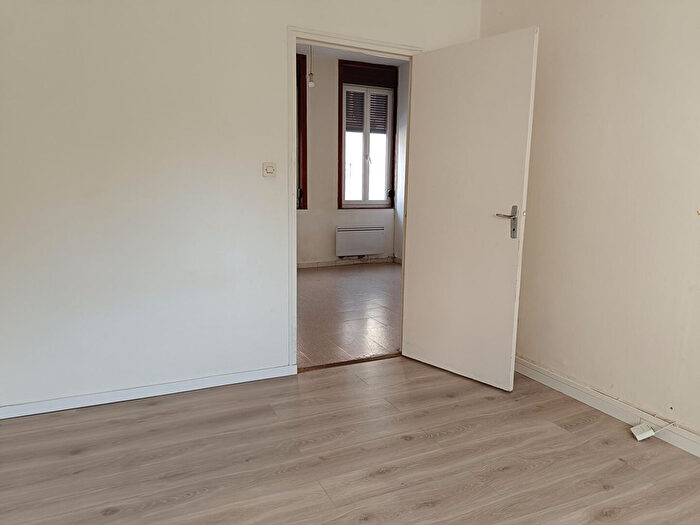 Appartement à louer - Lille, Fives - 2 pièces - 1 chambre