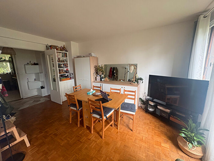 Appartement 4 pièces à Sèvres, Centre-ville, Cristallerie, Manufacture, Danton, à vendre