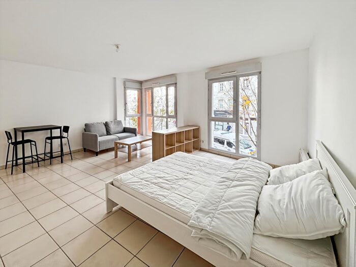 Appartement 1 pièce à louer à Villeurbanne, Ferrandière, Maisons Neuves