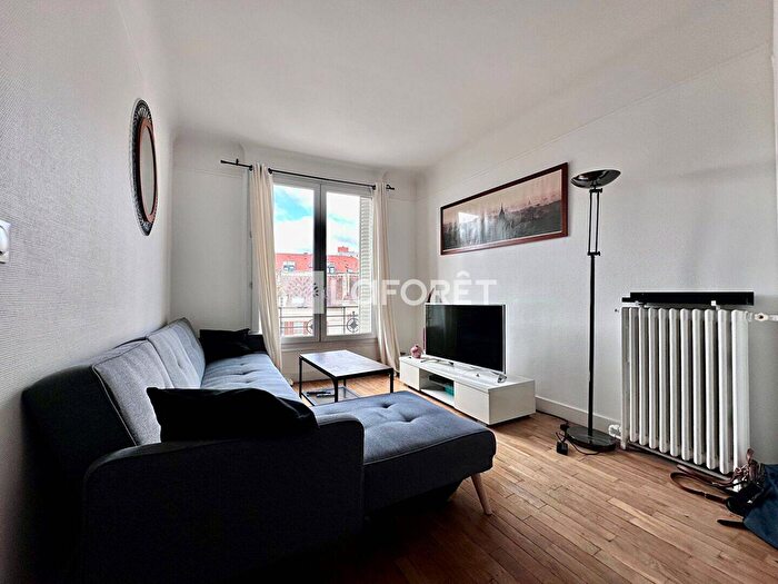 Centre Ville, Suresnes : Appartement 3 pièces à louer