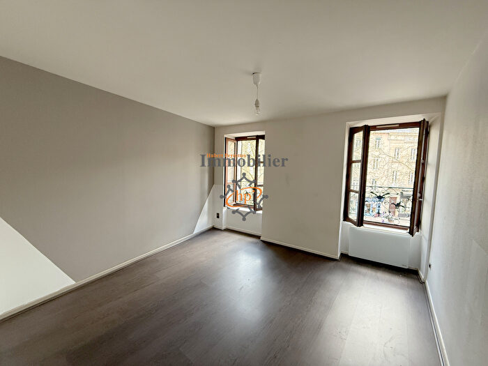 Appartement à louer - Saint-Affrique - 2 pièces - 1 chambre