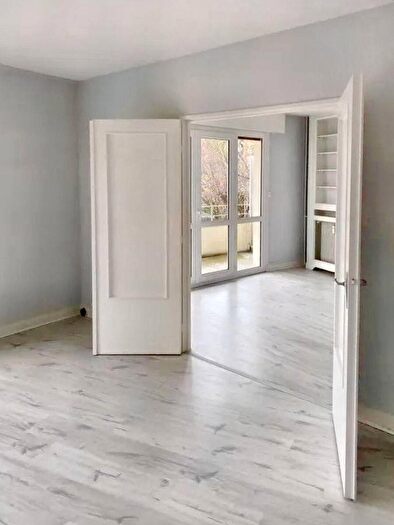 Appartement à louer - Troyes - 2 pièces - 1 chambre