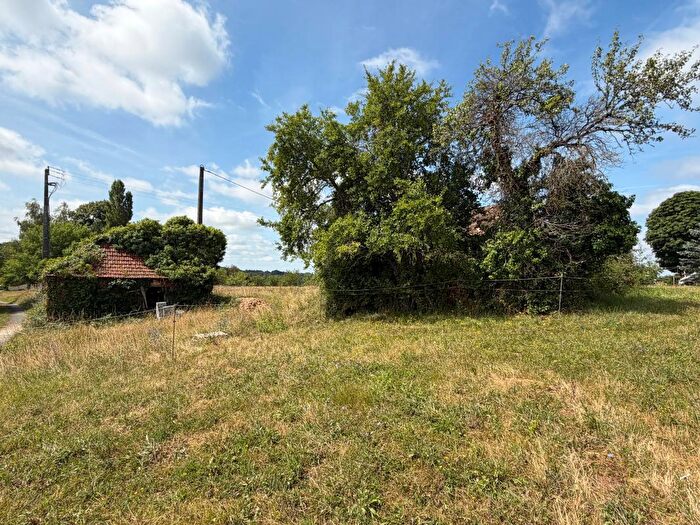 Lacropte : Maison 2 pièces à vendre