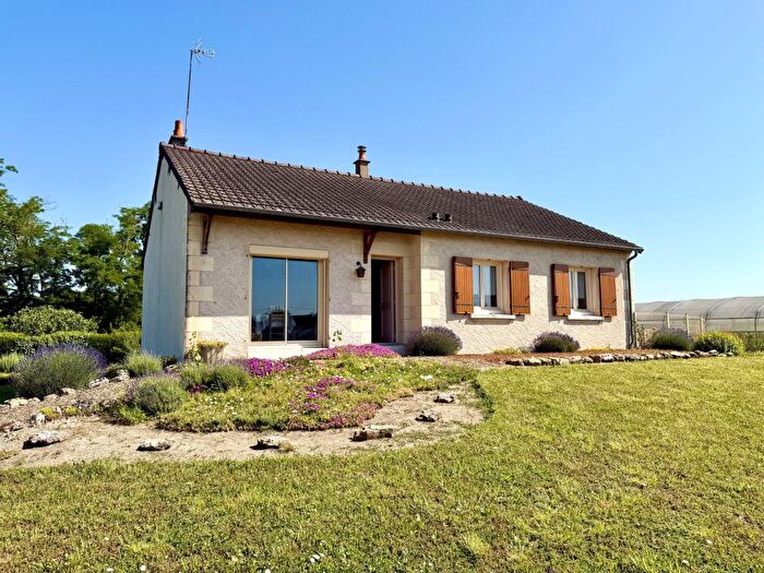 Saint-Genouph : Maison 4 pièces à vendre