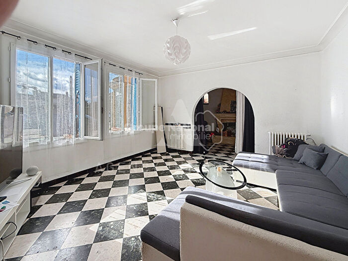 Appartement à vendre - Cabannes - 4 pièces - 3 chambres