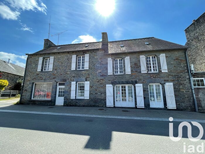 Maison à vendre - Plélauff - 8 pièces - 4 chambres