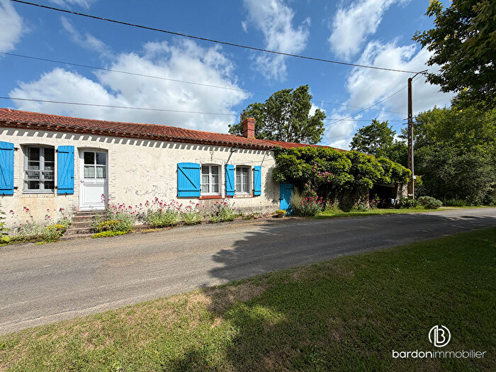 Maison 12 pièces à vendre - La Garnache