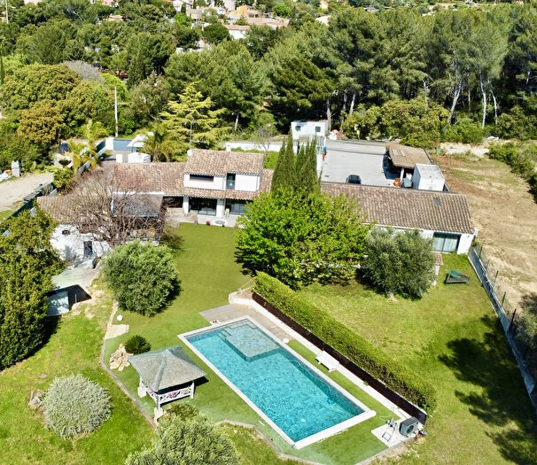 Maison à vendre - Sanary-sur-Mer, Motier, La Milhière - 6 pièces - 6 chambres