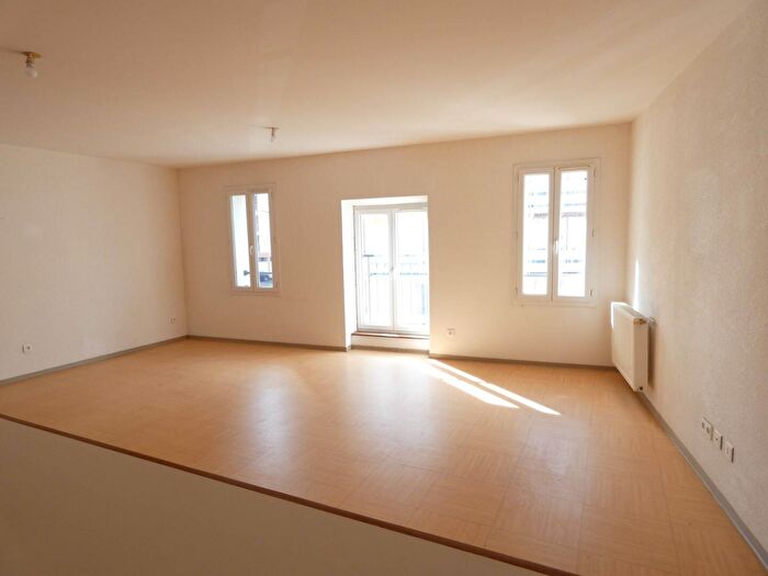 Appartement à louer - Alès - 3 pièces - 2 chambres