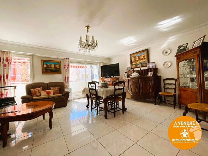 Appartement à vendre - Le Lavandou, Centre-ville, Plage du Lavandou, Pointe Pilon - 3 pièces - 2 chambres