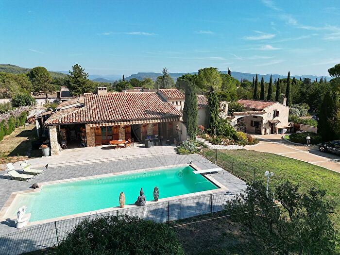 Maison à vendre - Le Muy - 6 pièces - 5 chambres